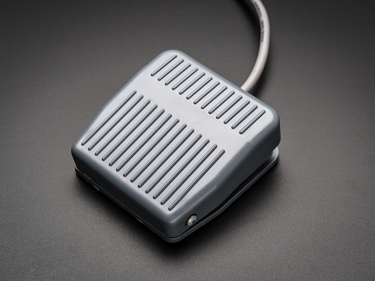 423 Adafruit Foot switch